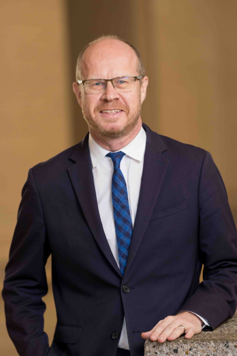 Simon Kelly, curator of modern and contemporary art - Saint Louis Art ...