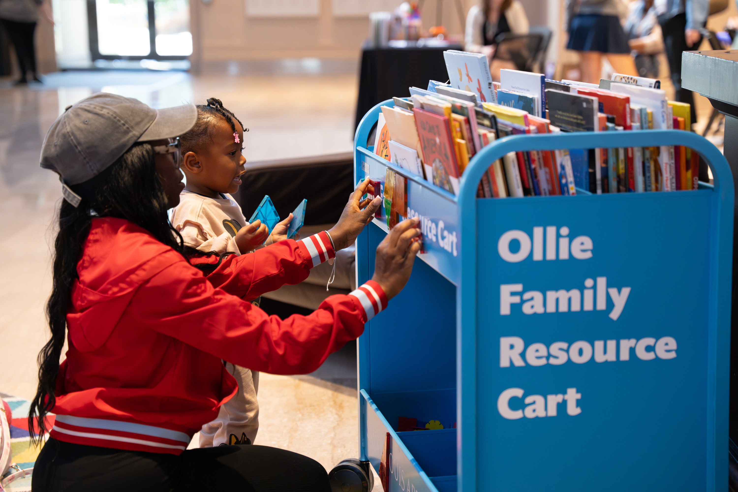 Discovering, imagining, and growing with the Ollie Family Resource Cart ...