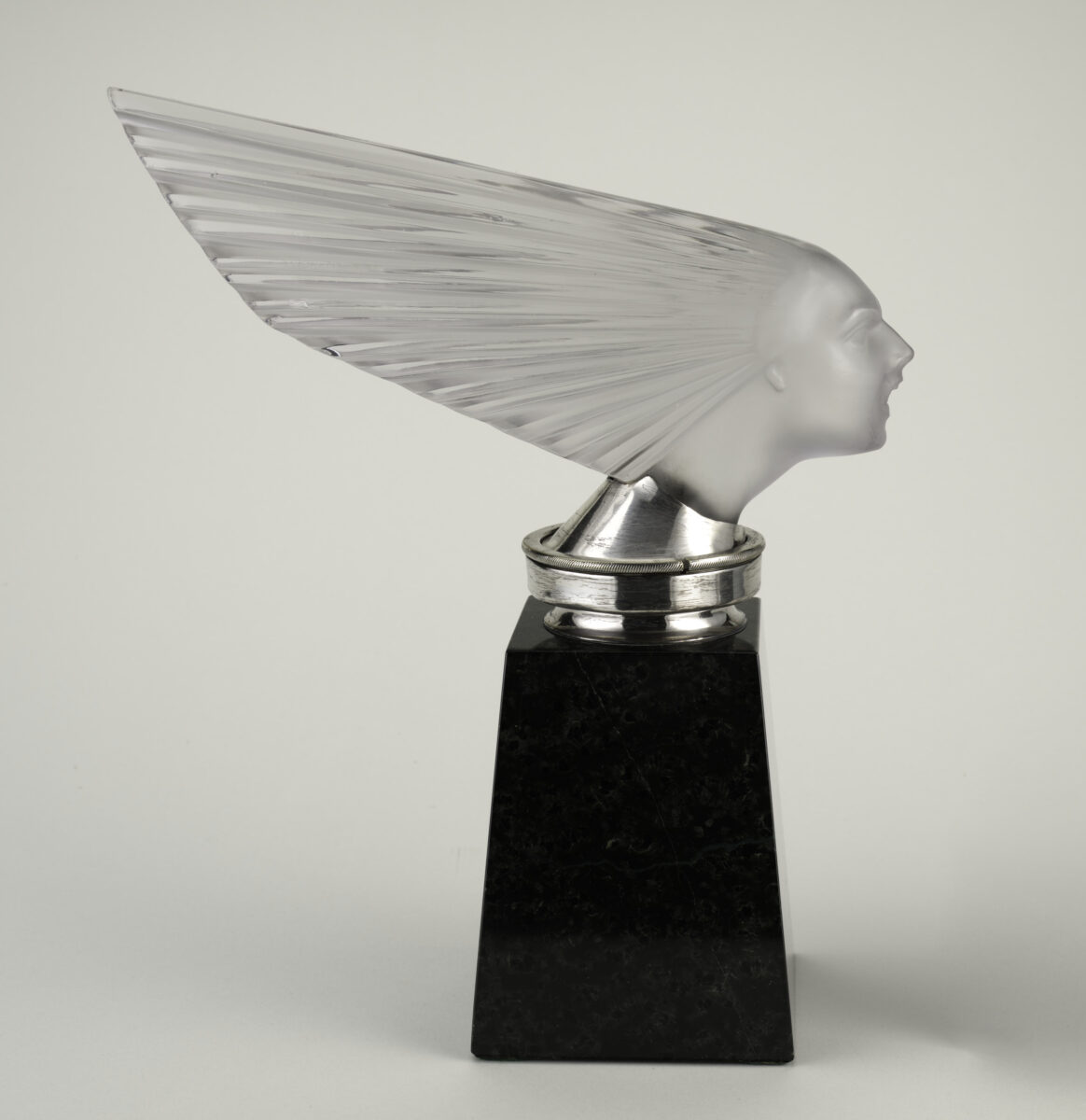 Curator Q&A: Roaring: Art, Fashion, and the Automobile in France, 1918 ...