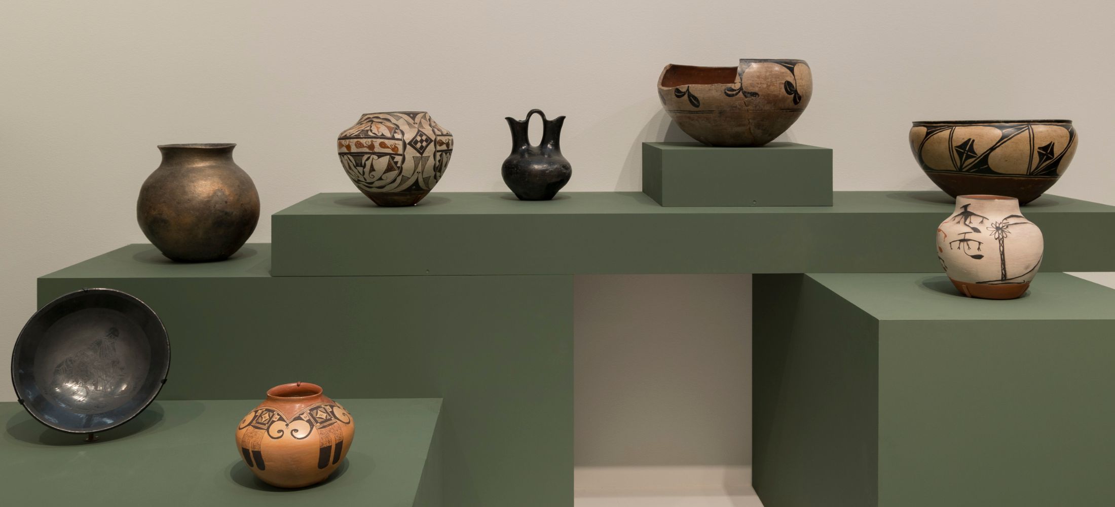 Pueblo pottery from SLAM’s collection relates to Grounded in Clay ...