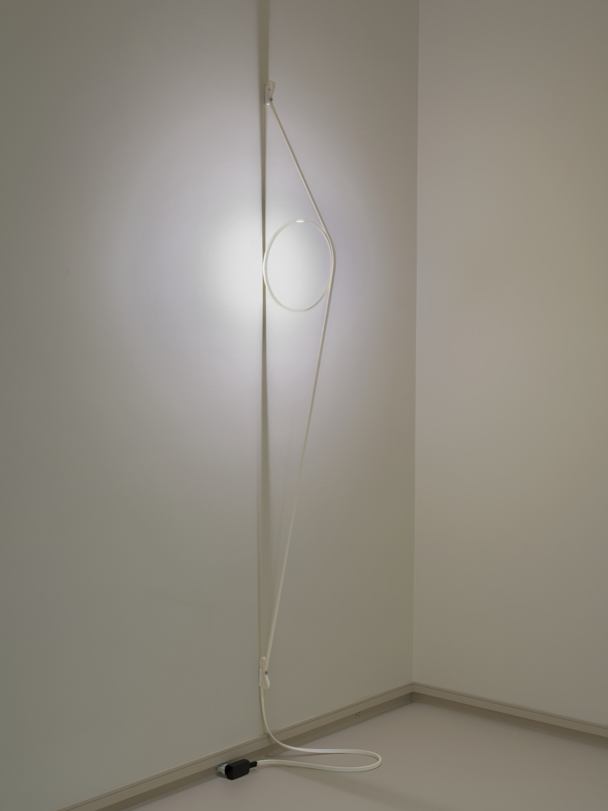 Wirering Wall Lamp - Saint Louis Art Museum