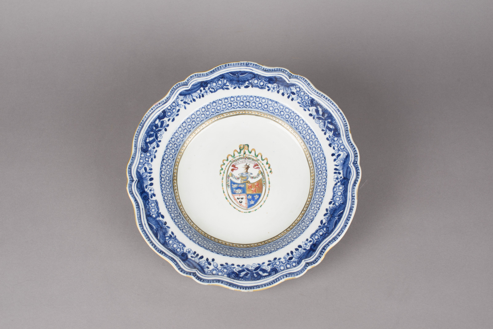 Soup Plate with Arms of Gordon - Saint Louis Art Museum
