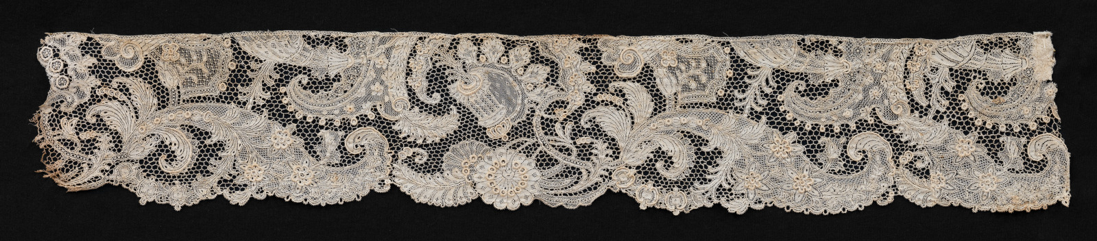 Lace - Saint Louis Art Museum